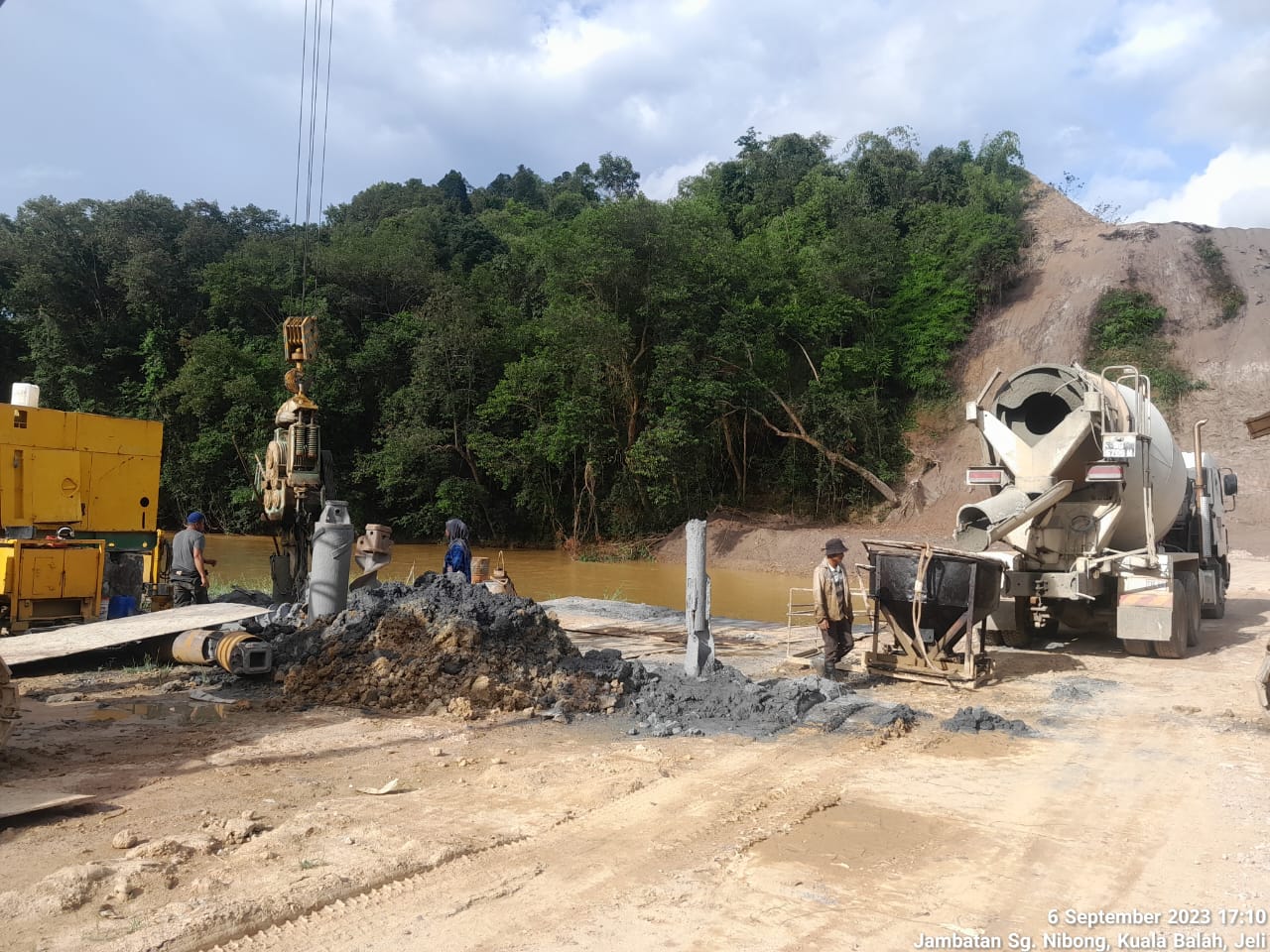 Jambatan Sungai Nibong, Kuala Balah, Jeli, Kelantan.