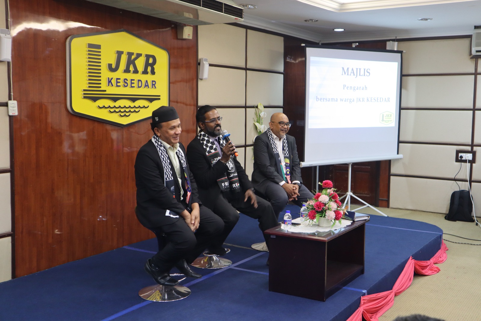 MAJLIS PENGARAH BERSAMA WARGA JKR KESEDAR DAN PELANCARAN TABUNG ...